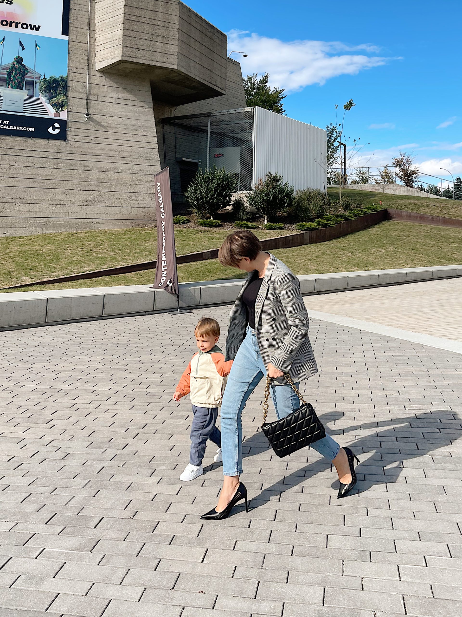 The essential piece for a fall statement look - WARDROBE DETECTIVES